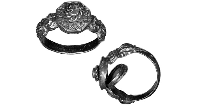 A Brief History Of Functional Jewellery | Gemporia