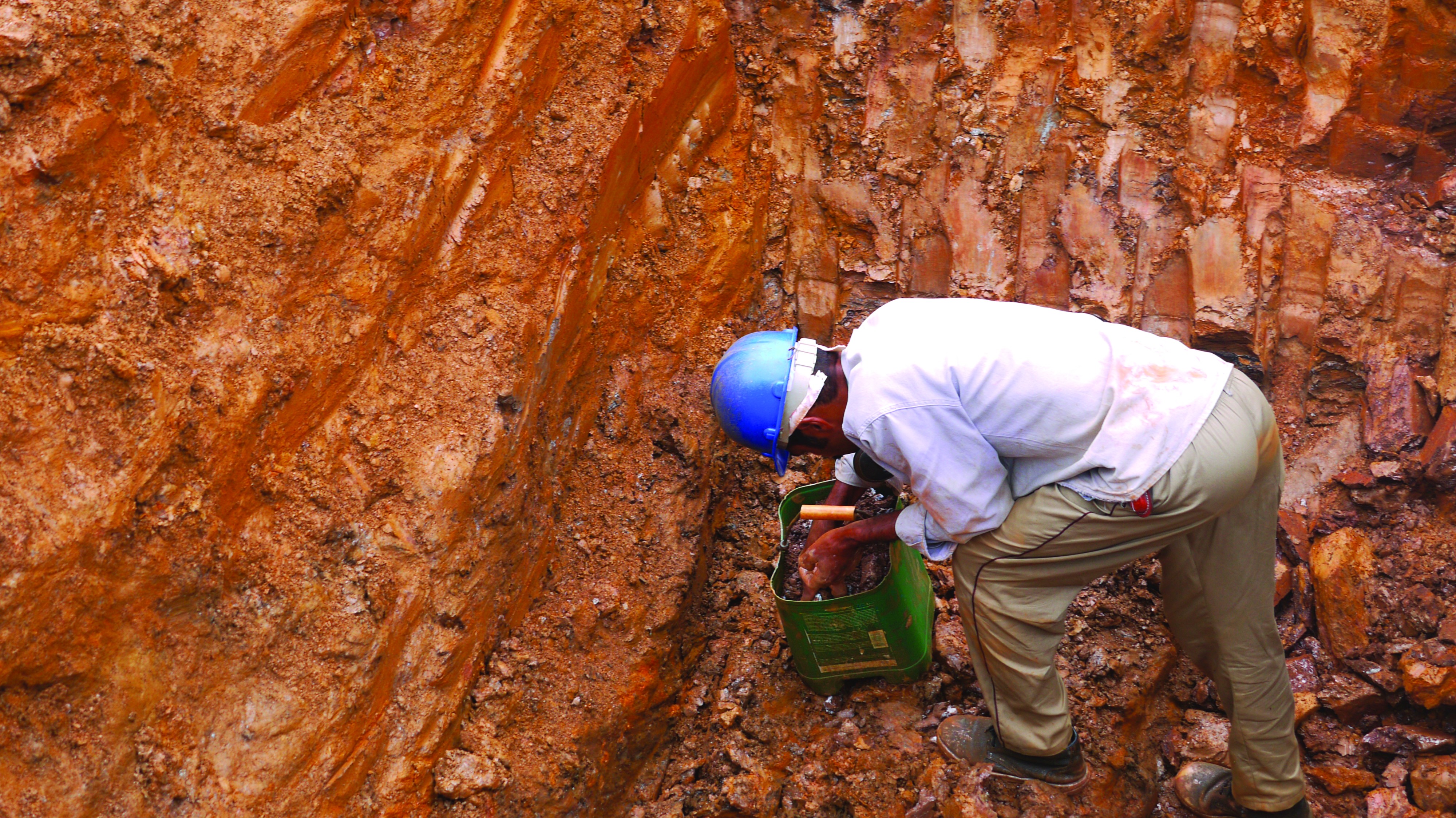 What Is Topaz - Gemstone Facts and Information