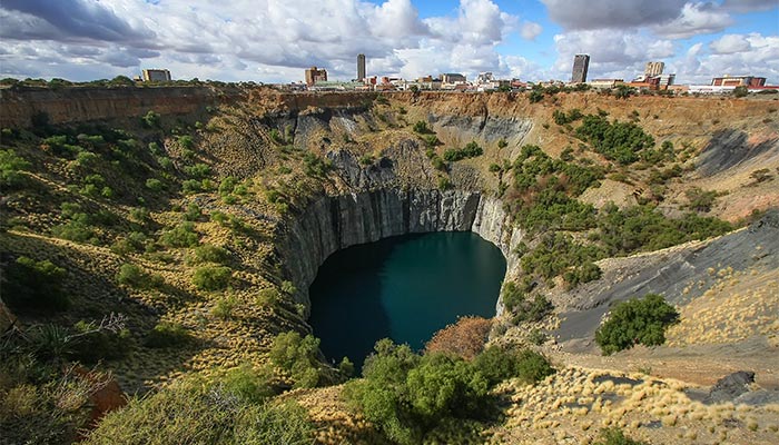 Natural Diamond Mining Benefits That No One Talks About | Gemporia