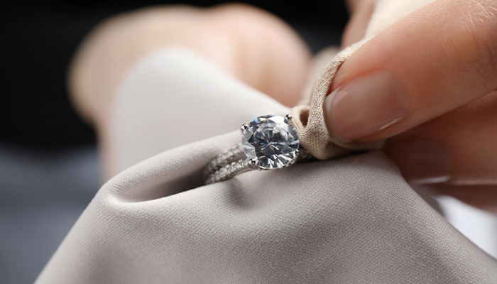 Your Ultimate Guide to Ultrasonic Jewellery Cleaning