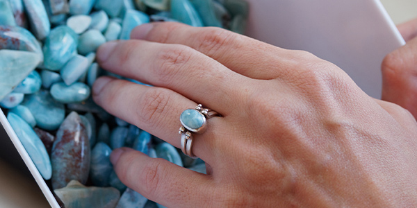 Your Full Guide to Larimar (Before It Becomes Extinct) | Gemporia