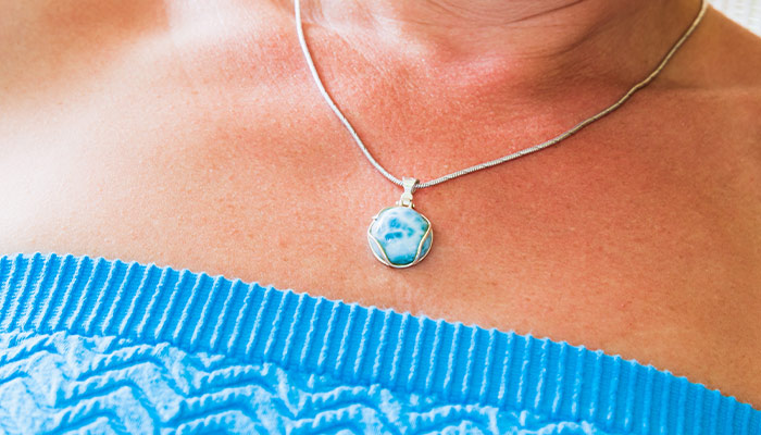 Your Full Guide to Larimar (Before It Becomes Extinct)