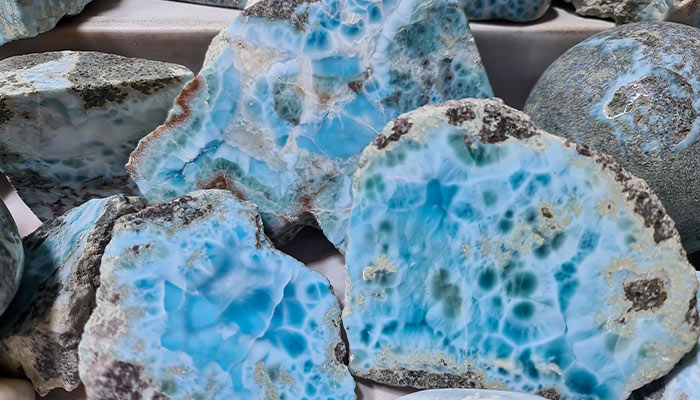 Your Full Guide to Larimar (Before It Becomes Extinct)