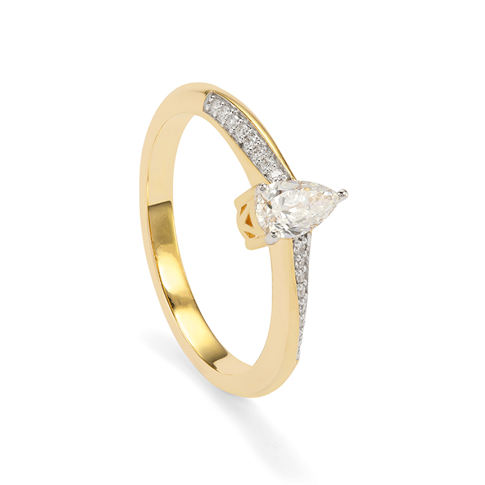 The Evolution Of Engagement Rings in the Last 50 Years | Gemporia