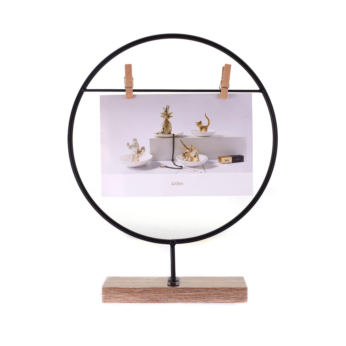 Round Peg Photo Frame in Black | Gemporia