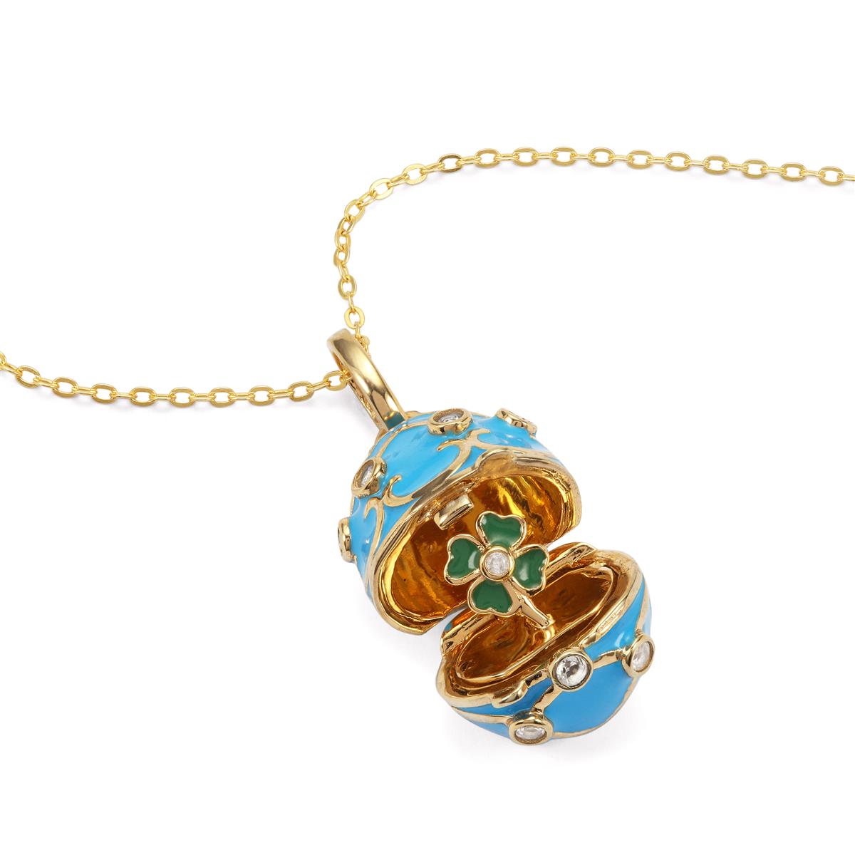 White Topaz Pendant in Gold Plated Sterling Silver 0.21ct | Gemporia