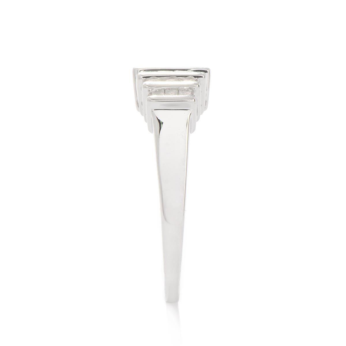 1ct Certified Diamond 9K White Gold Tomas Rae Ring | Gemporia