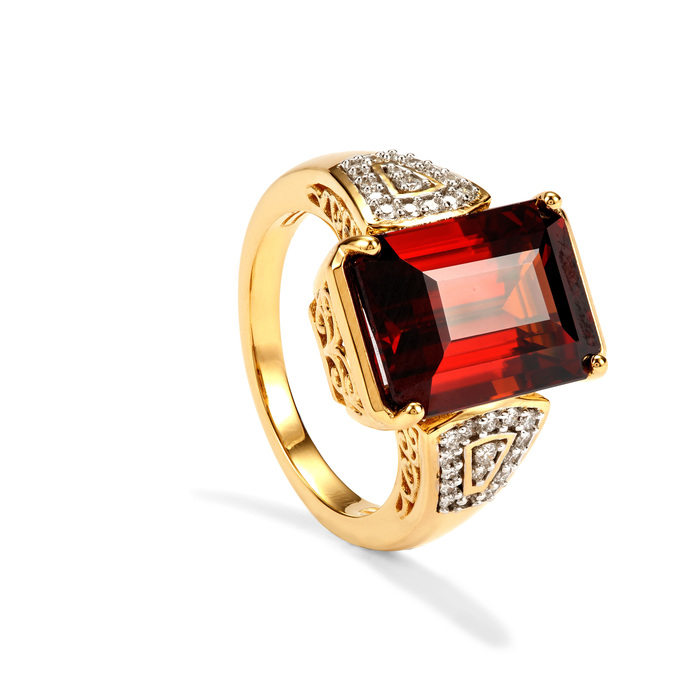 Natural Red Zircon Ring with Diamond in 18K Gold 12.70cts | Gemporia